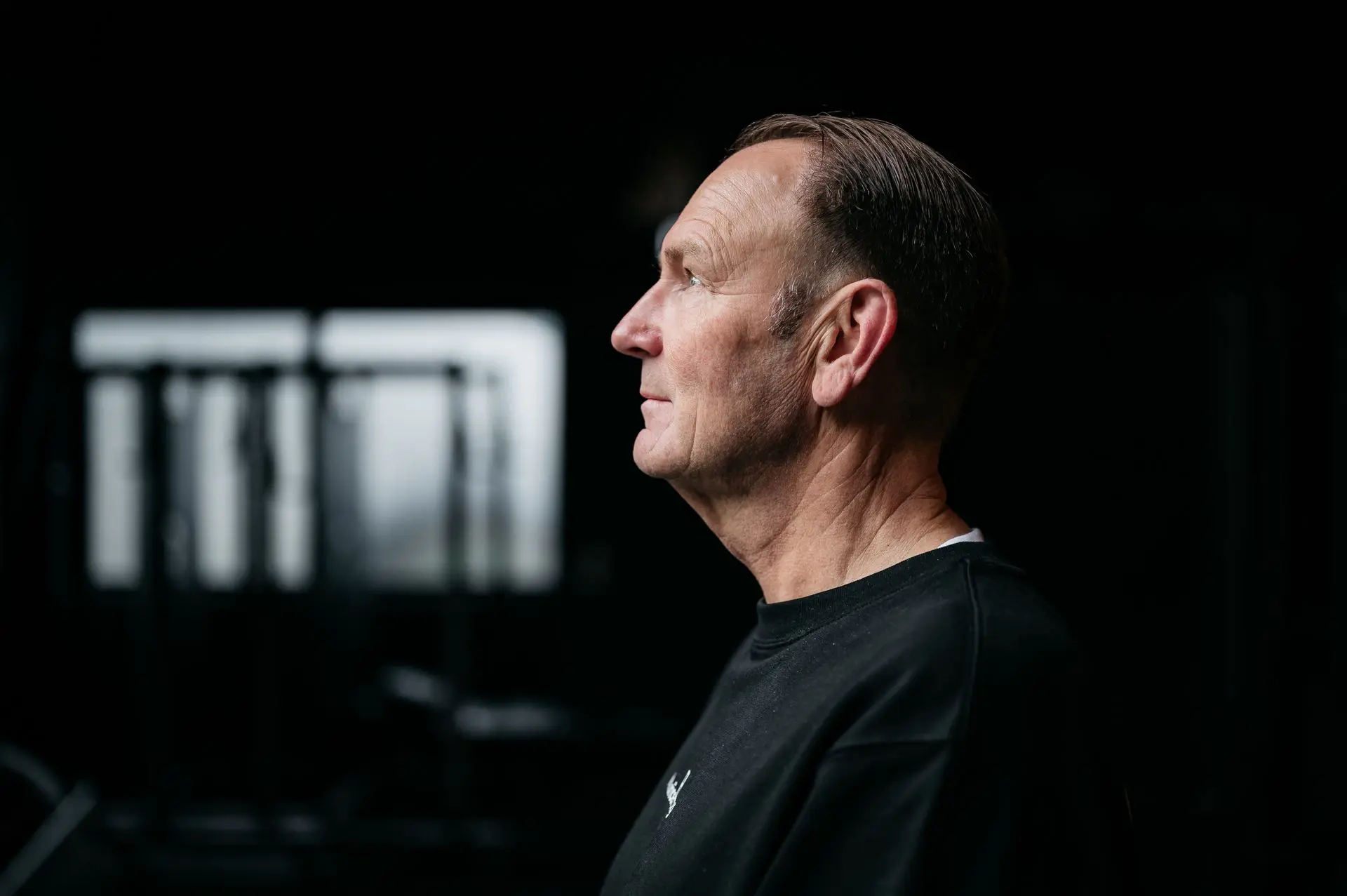 Maurice Hoogendoorn - Juli 2025: De spiegel waar je anders niet in ...